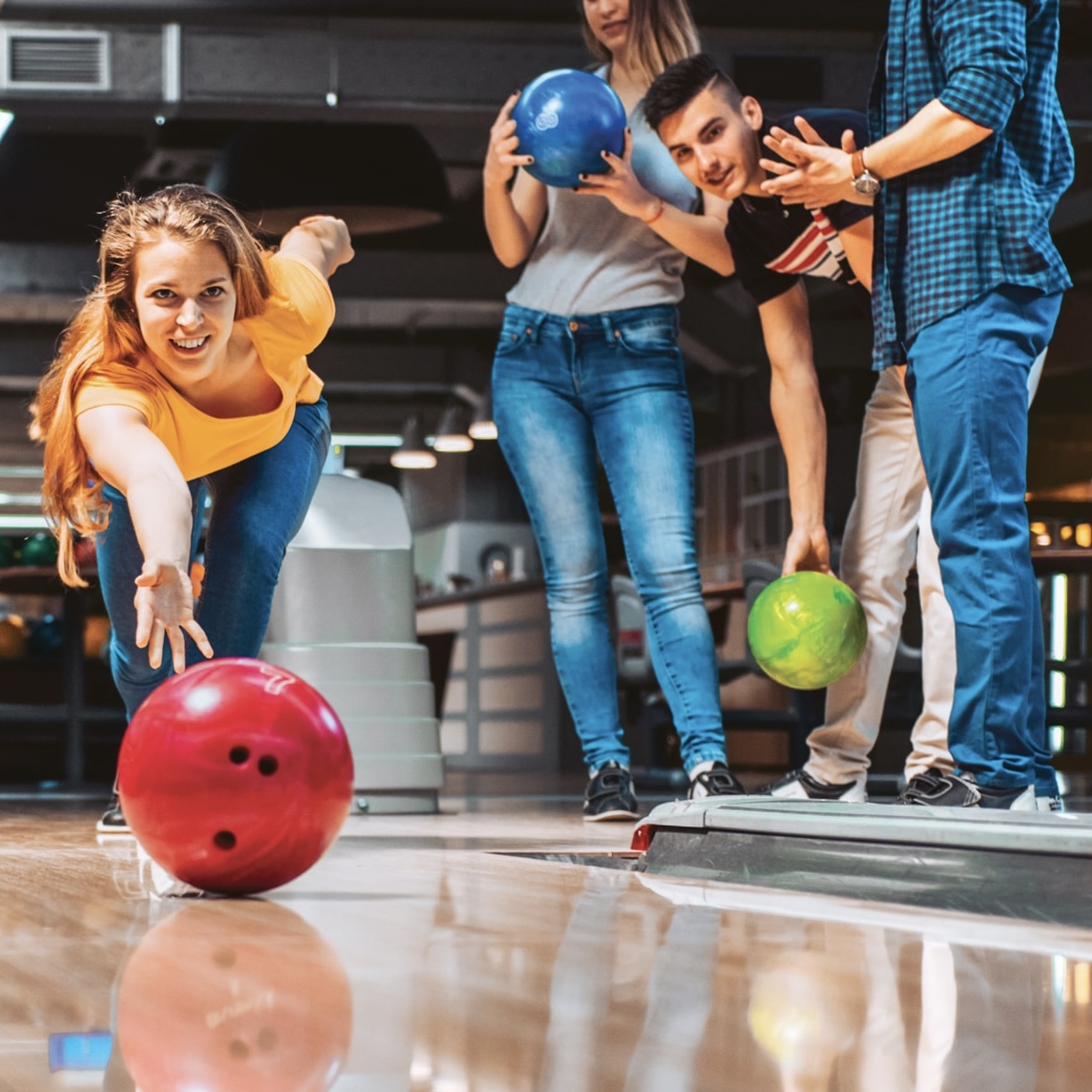 Swipeless | Come Bowling on Boxing Day 💕